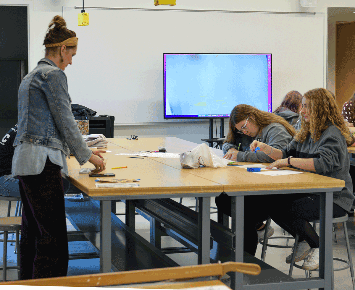 Dual Credit Instructor Jamie Worden, '19 | Valley City State University